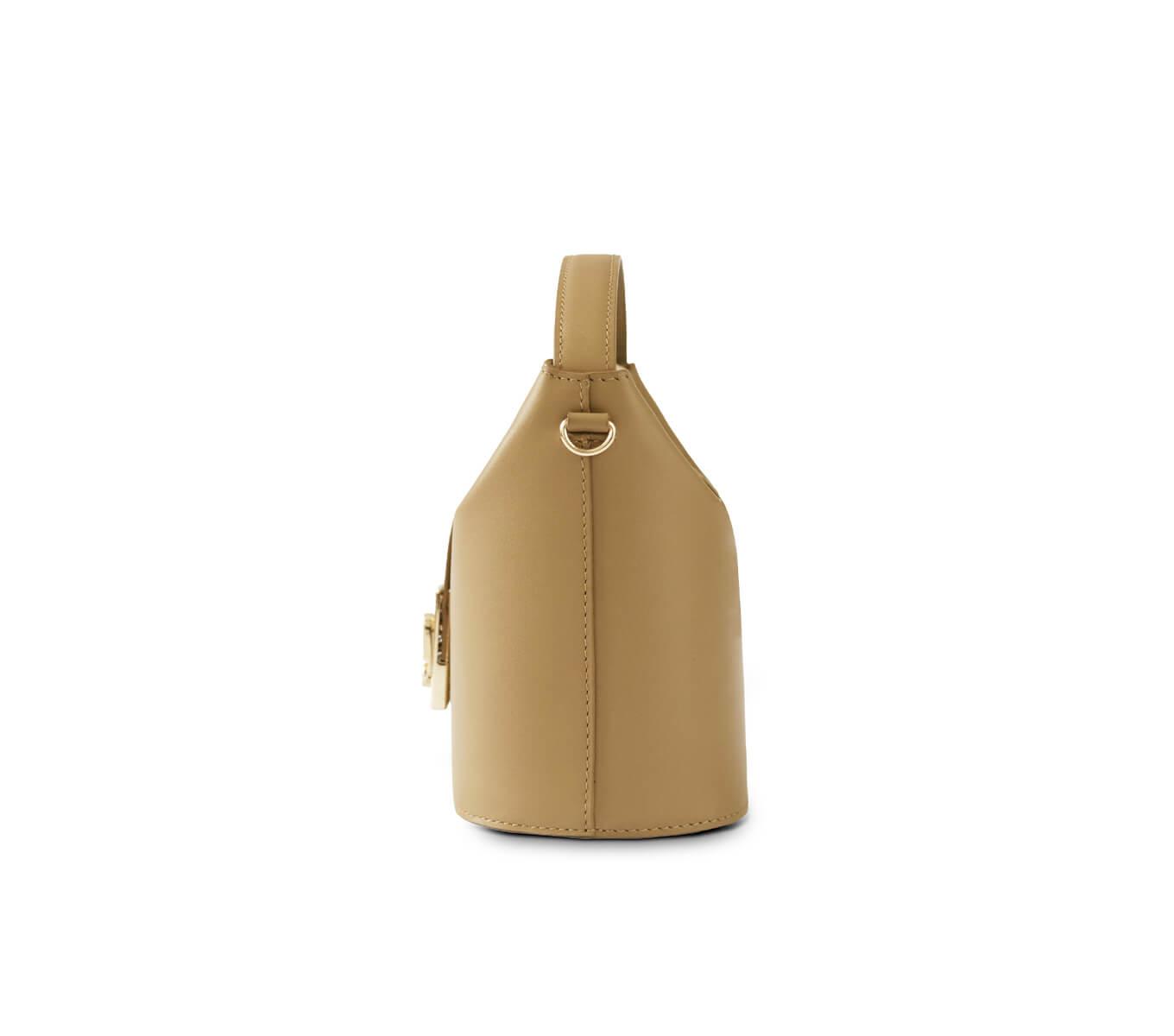 Buy Mae Sling Bag Online | Stylish & Functional Accessory – NAPPA DORI